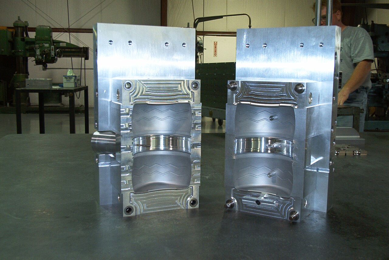 prototype blow mold 1_preview | monroemold