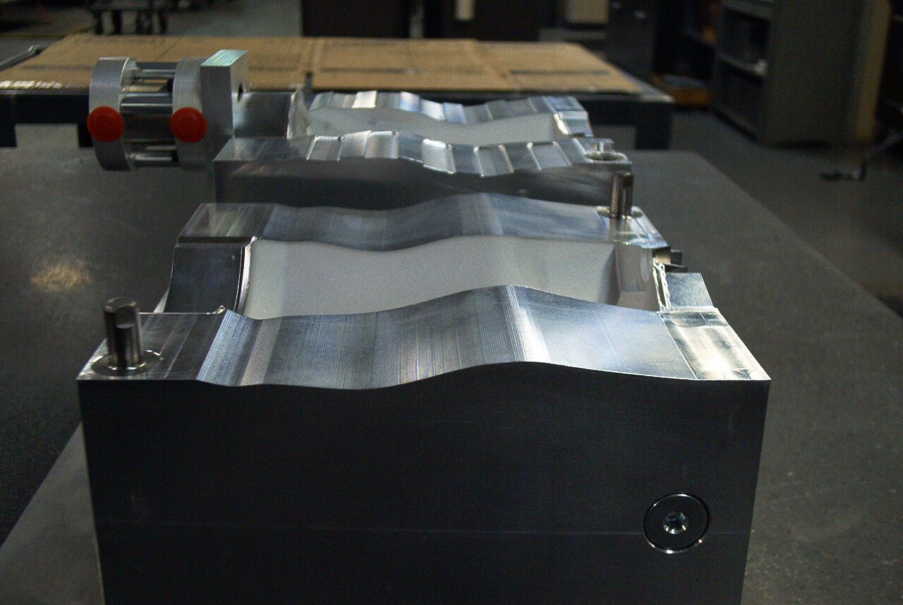 Blow Mold Prototyping and Manufacturing Services - Monroe Mold : monroemold